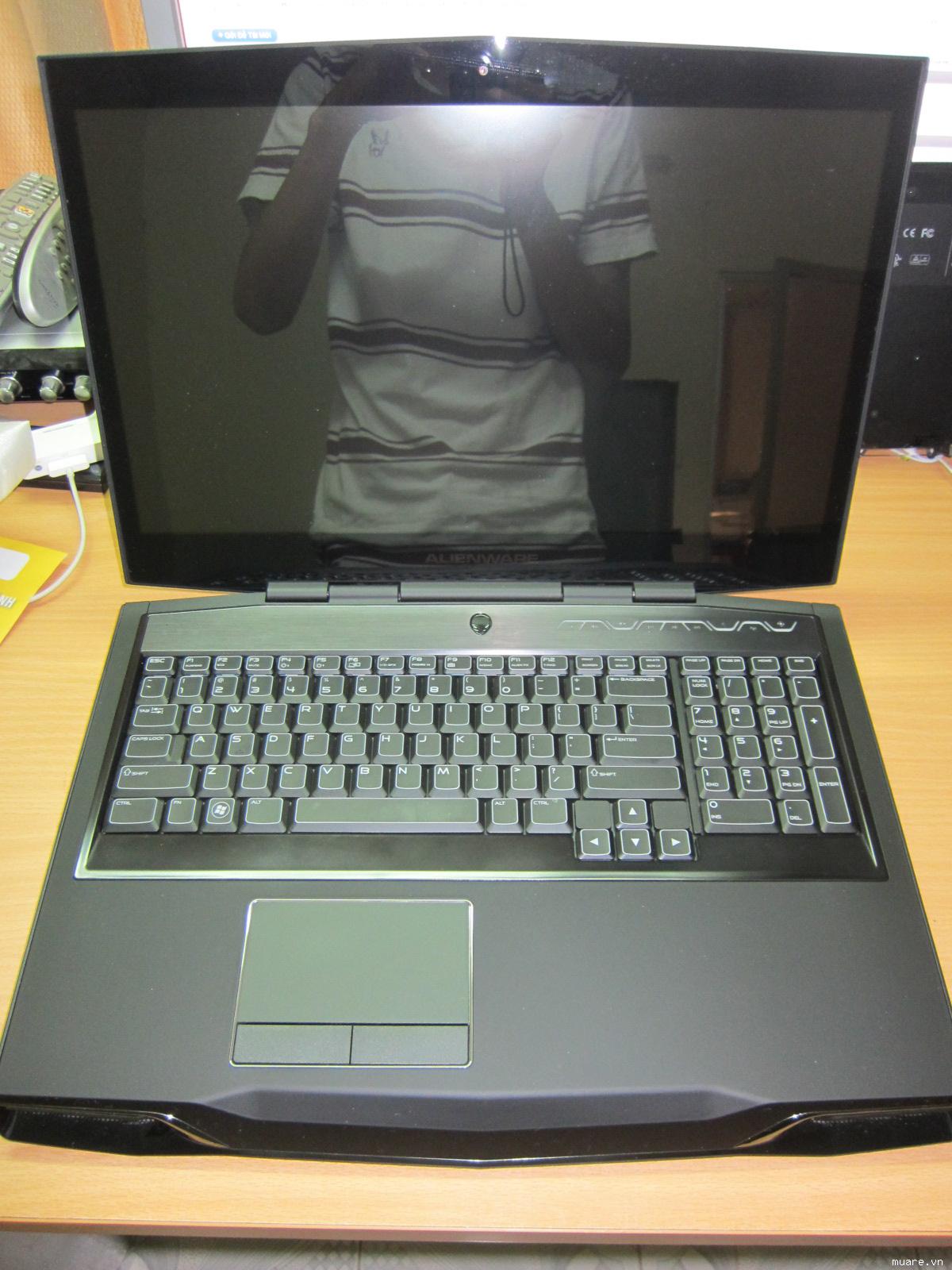 Dell Alienware M17X-R2 Core I7/2Gb Ati 5870 New100% Bh 2013