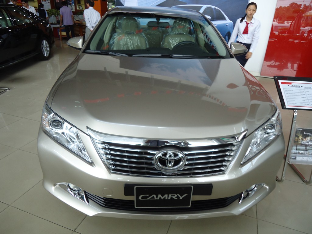 Toyota Camry 2014 Các Phiên Bản 2.0E, 2.5G, 2.5Q Khuyến Mãi Tốt
