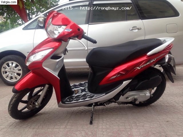 Bán Nhanh Chiếc Honda Vision Màu Đỏ Đăng Ký Năm 2012