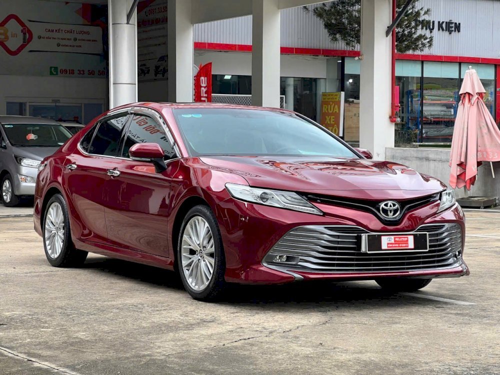 Camry 2.5Q Sẵn Hàng Đẹp Giá Tốt Tại Hồ Chí Minh